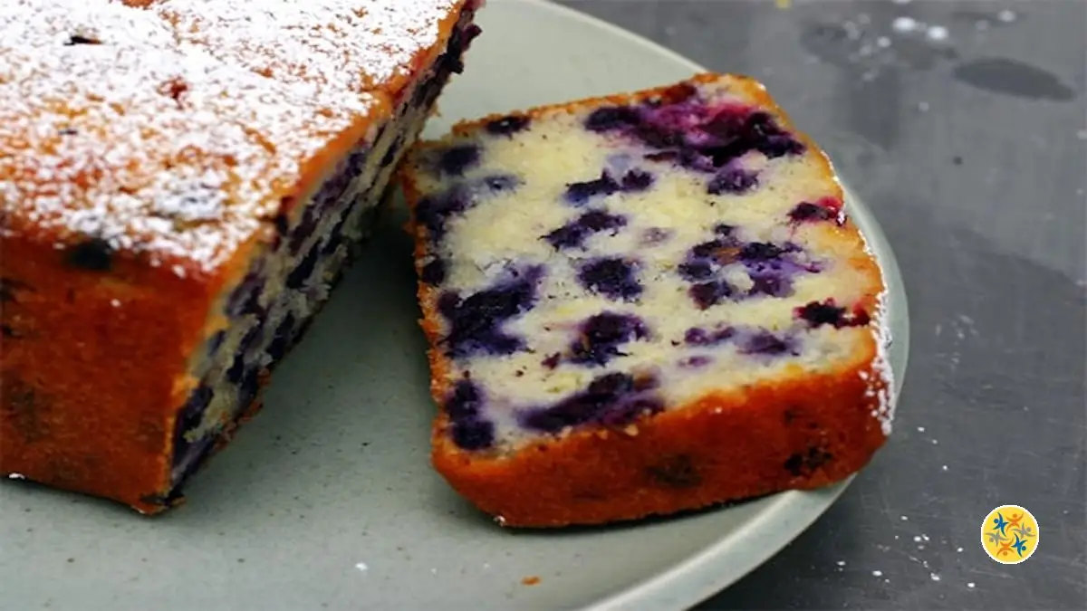 Comment faire un Délicieux Cake au Yaourt et aux Fruits?