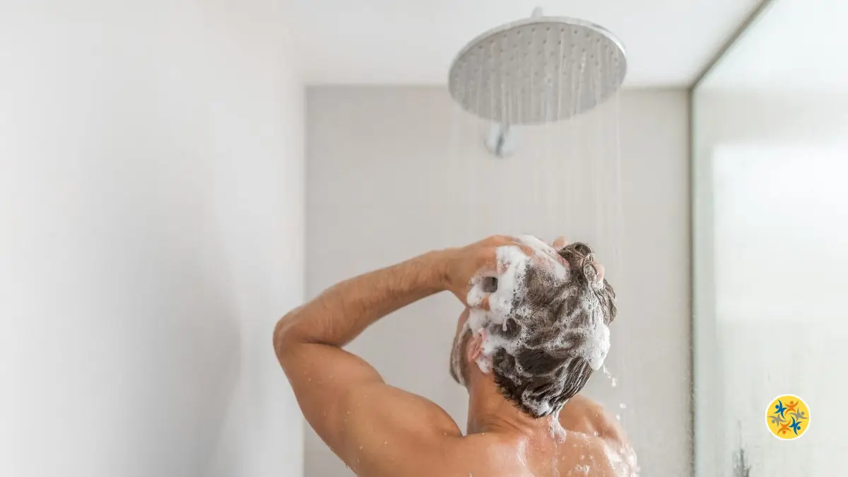 Faut-il vraiment se doucher tous les jours ? La vérité